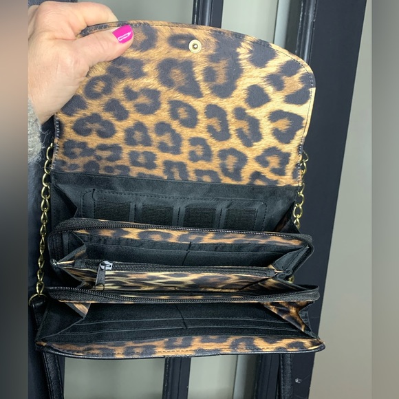 Jessica Simpson | Bags | Black Purse With Cheetah Print Inner Lining ...